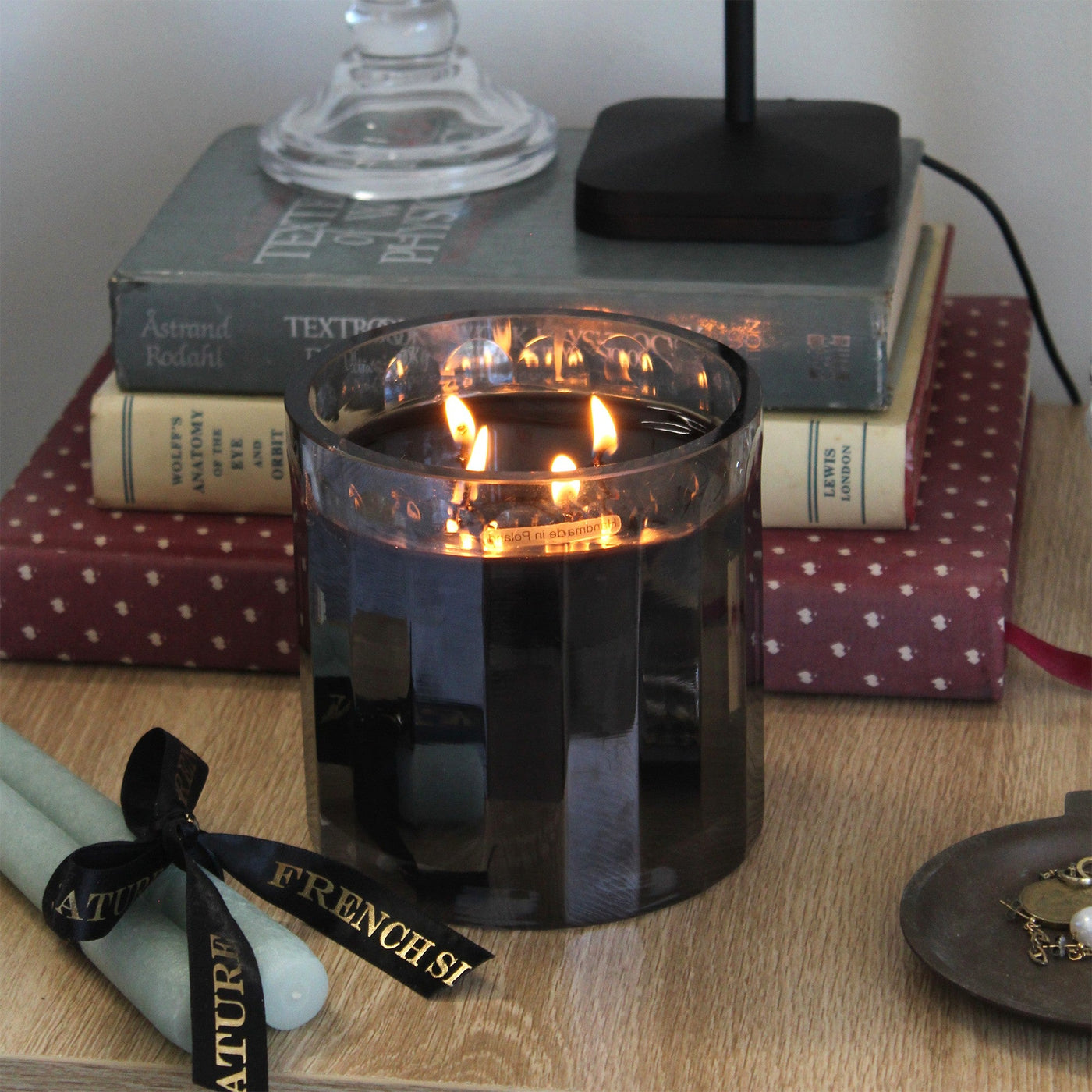 Noctis Oud Candle — Biku Furniture & Homewares